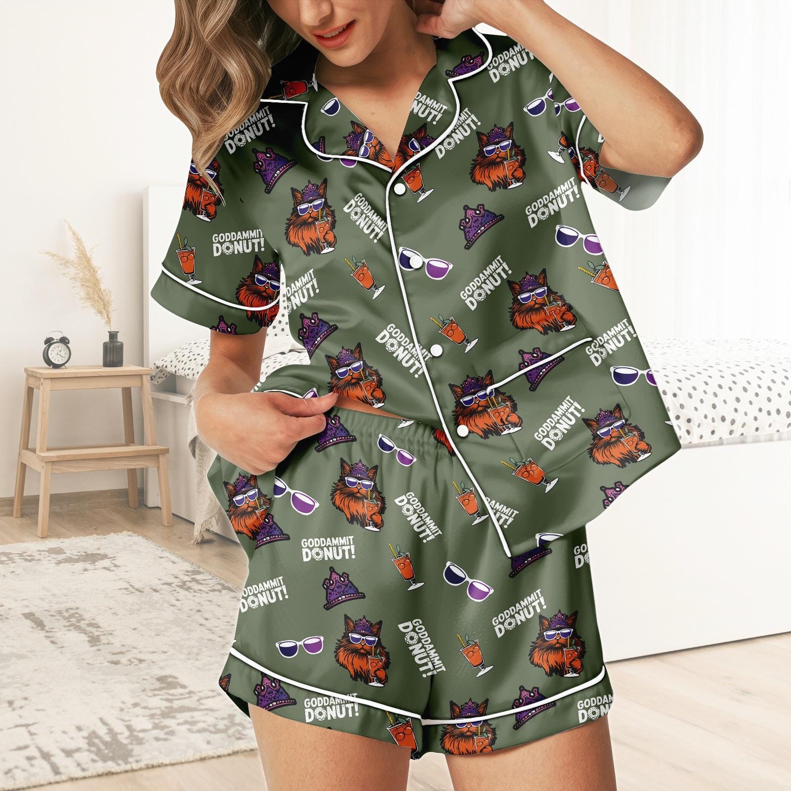 Dungeon Crawler Carl Short Satin Pajamas, Sci Fi Book Pajamas, Dungeon ...